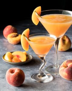 Bellini - cocktail met prosecco en perzik uit Venetië