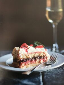 Kookboek ter ere van 50 jaar restaurant Mario in Neck