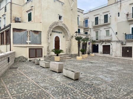 Stadswandeling door het centro storico van Vieste (Puglia)