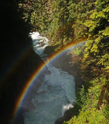 De watervallen Cascate di Riva & de Fly-Line Wasserfall