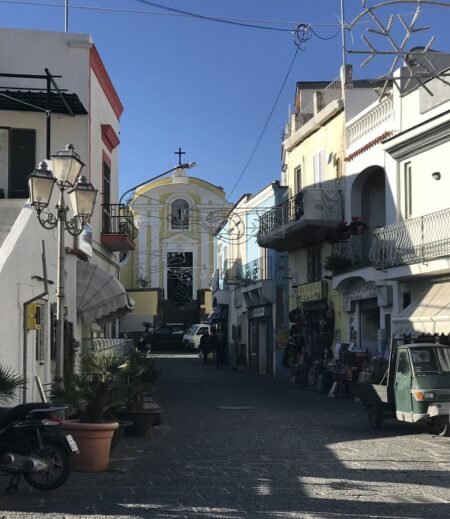 Panza – ontdek de bezienswaardigheden in de buik van Ischia