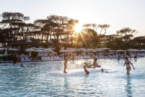 Fabulous village – camping met zwembad bij Rome en Ostia