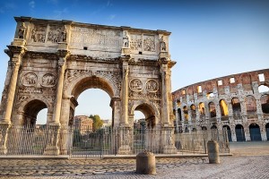 Ontdek de Boog van Constantijn bij het Colosseum in Rome